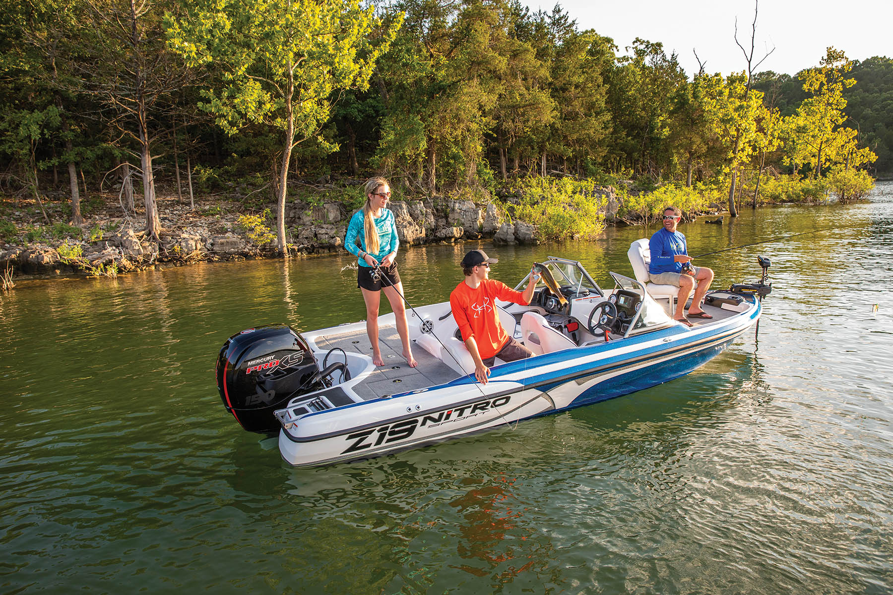 NITRO Z19 Sport - 2021 Fish and Ski Boat