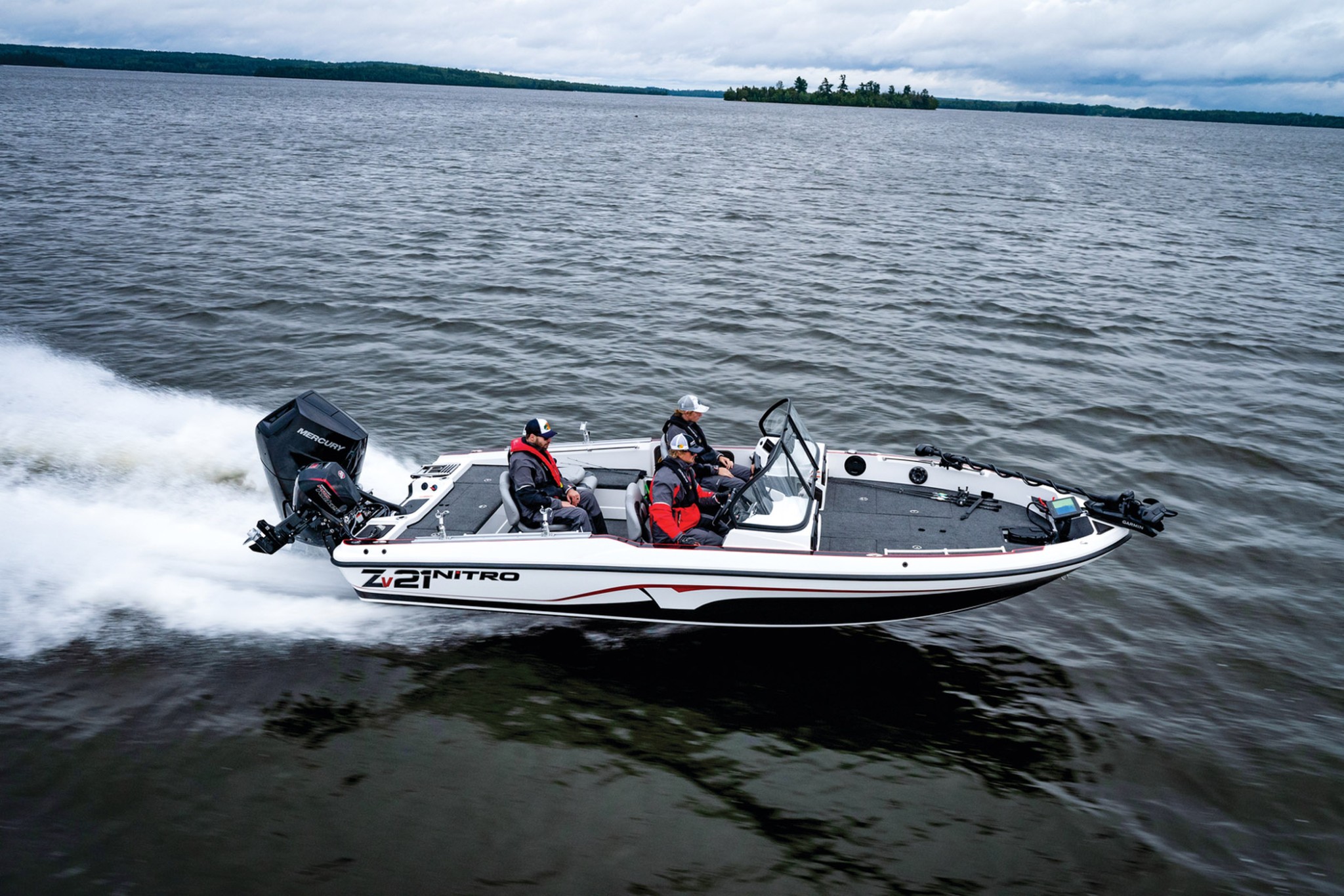 NITRO ZV21 | 21ft. 7in. Deep V Multi-Species Boat
